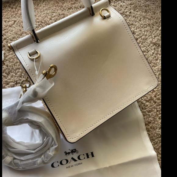 Coach | Bags | Coach Willis 8 Leather Wicker Top Handle Bag Crossbody ...
